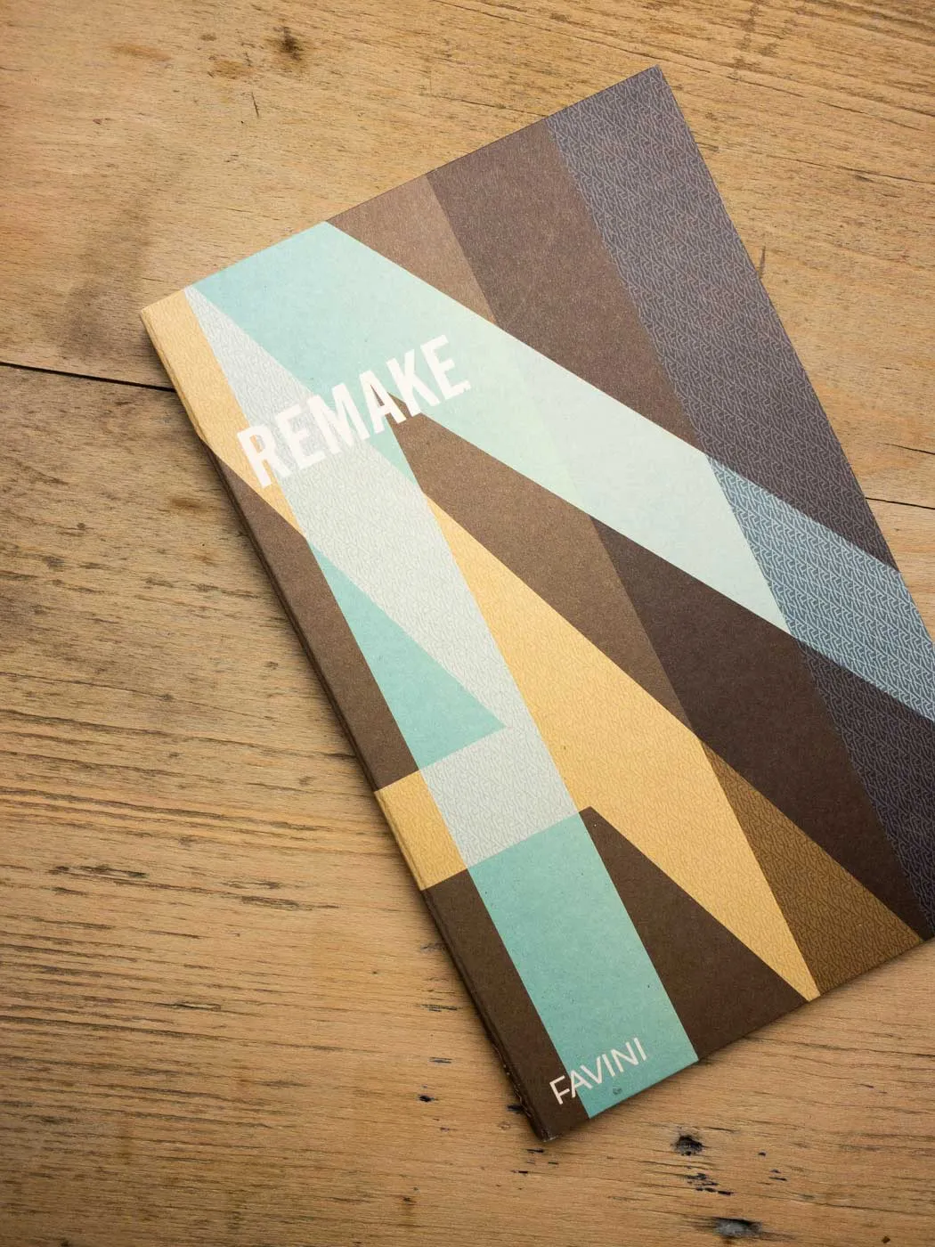 Le Remake, un papier "up-cyclé" à base de cuir • Grafik plus